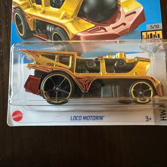 Mattel | Toys | Hot Wheels Metro Loco Motorin Gold And Black Train 5 ...